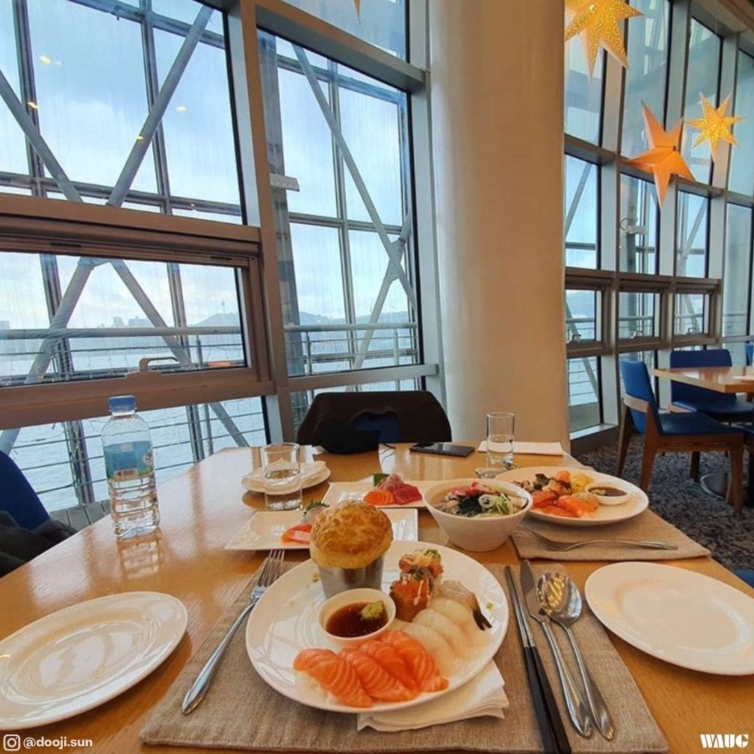 MUST-TRY: Buffet Restaurant by the Han River