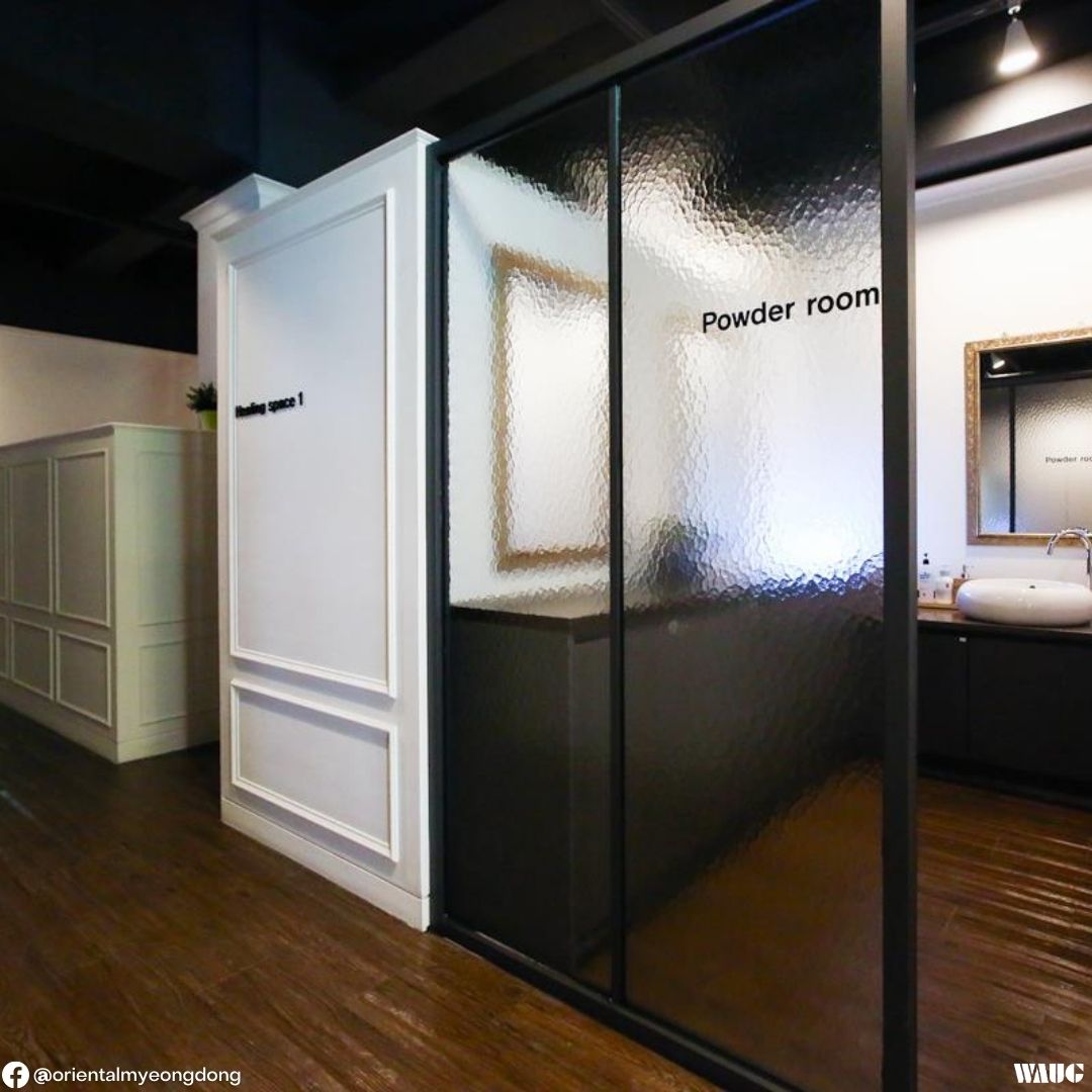 Relax in This Chair Massage Cafe in Myeongdong, Seoul