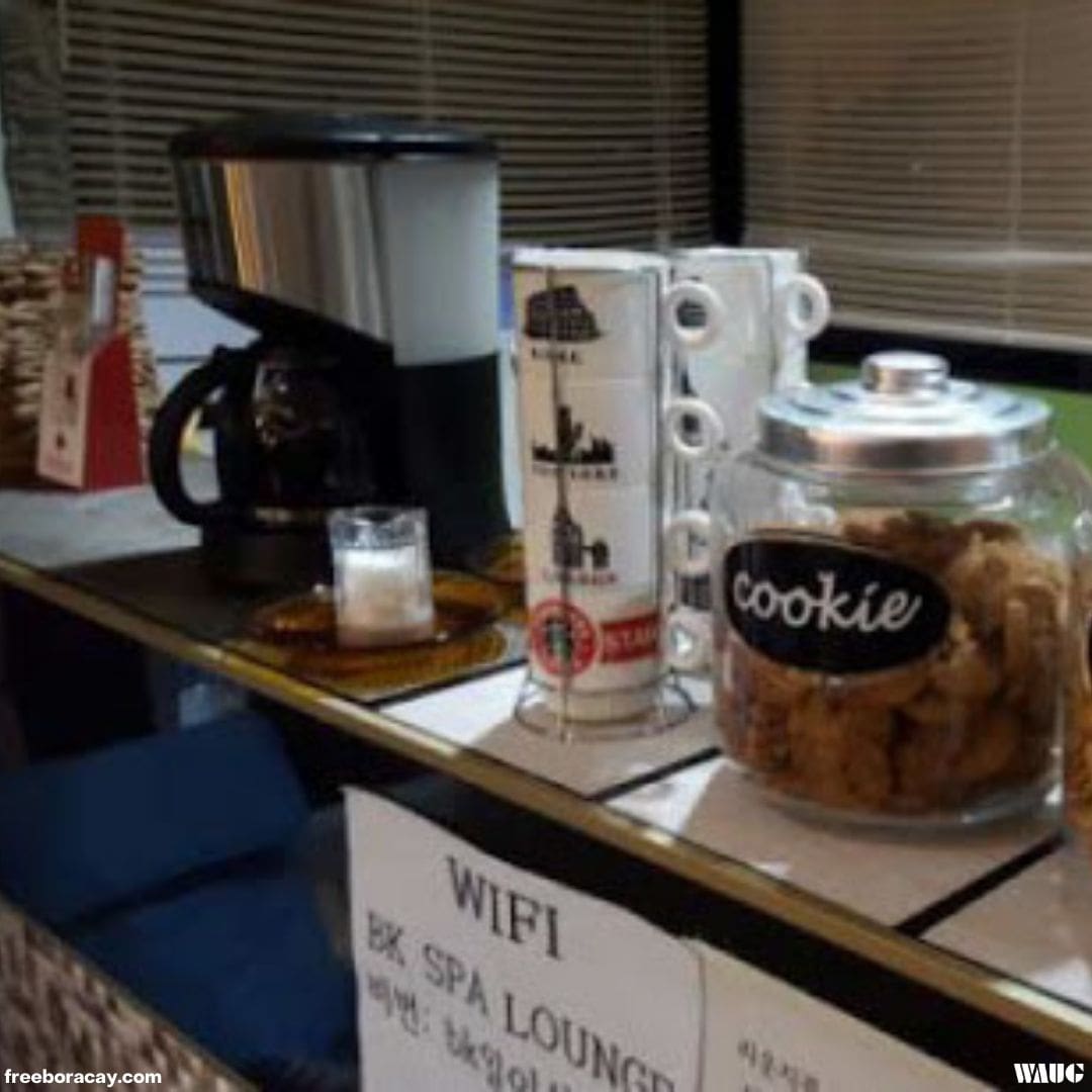 Staying at Kalibo Airport BK Lounge: Price & Amenities